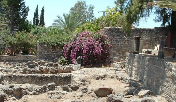 Iman Katolik .....Media Informasi dan Sarana Katekese